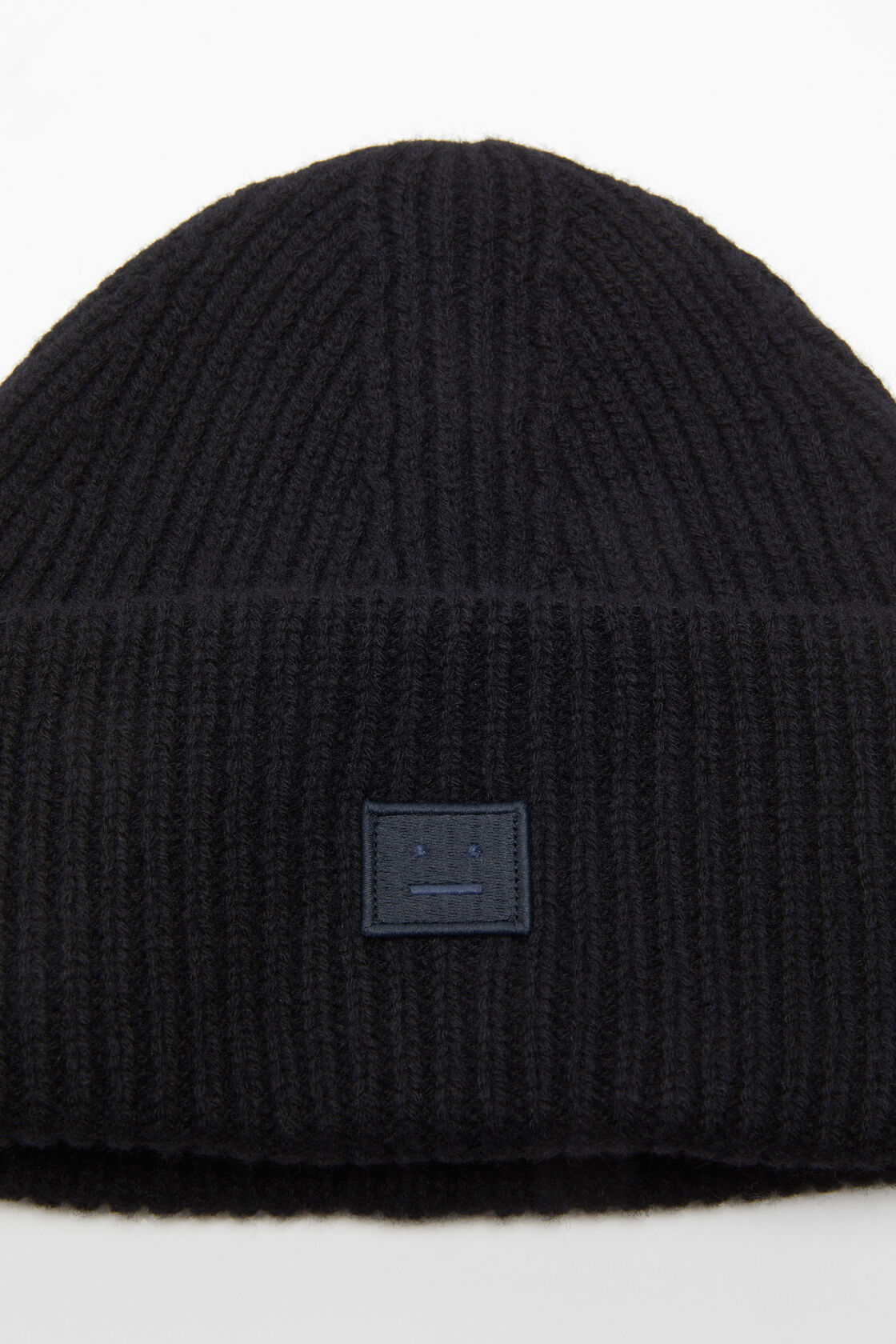 Acne Studios - Small face logo beanie - Black