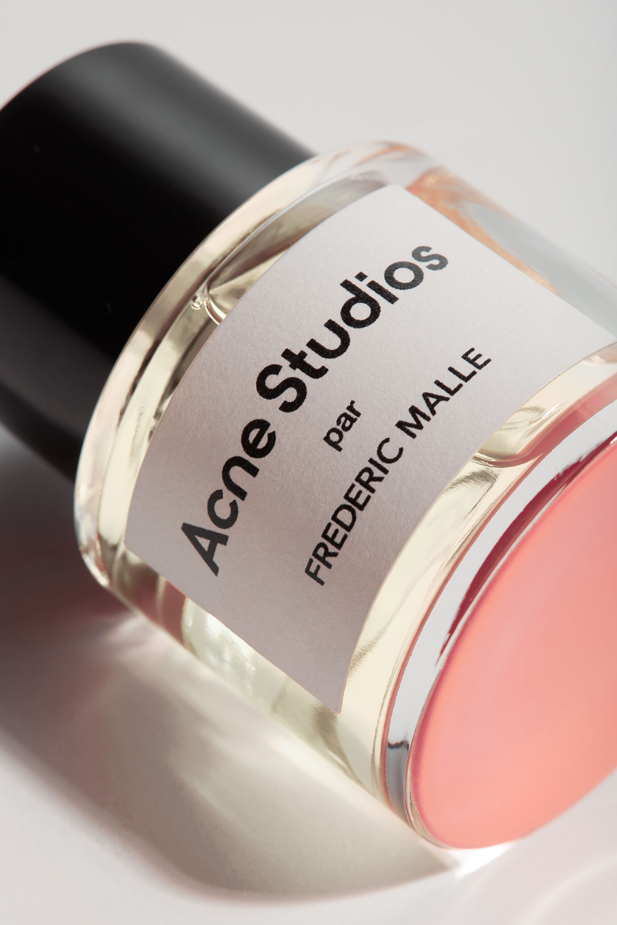 Acne Studios - Acne Studios par FREDERIC MALLE by Suzy Le Helley - 50 ...