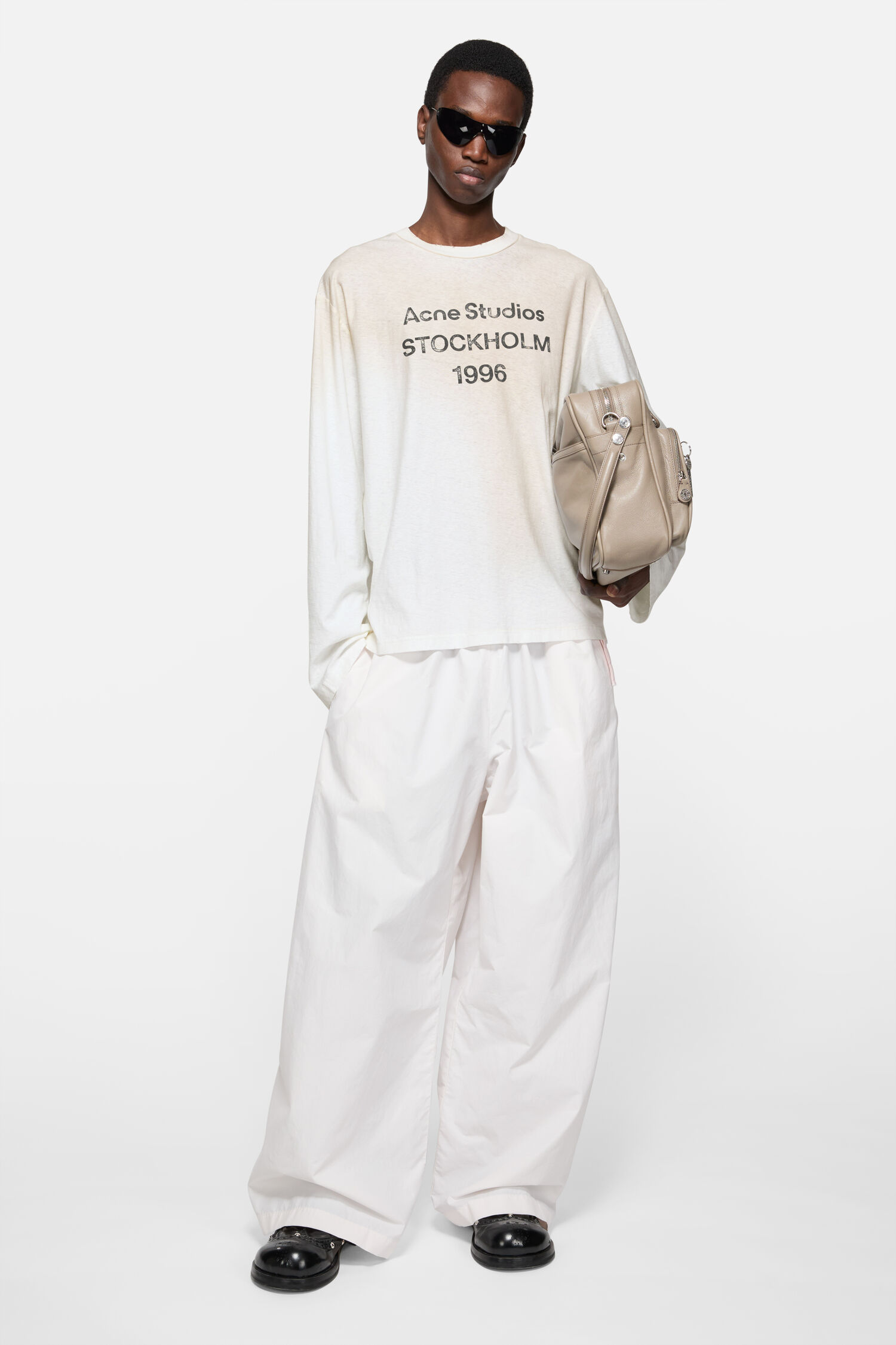 Acne Studios - Logo t-shirt - Relaxed fit - Dusty white