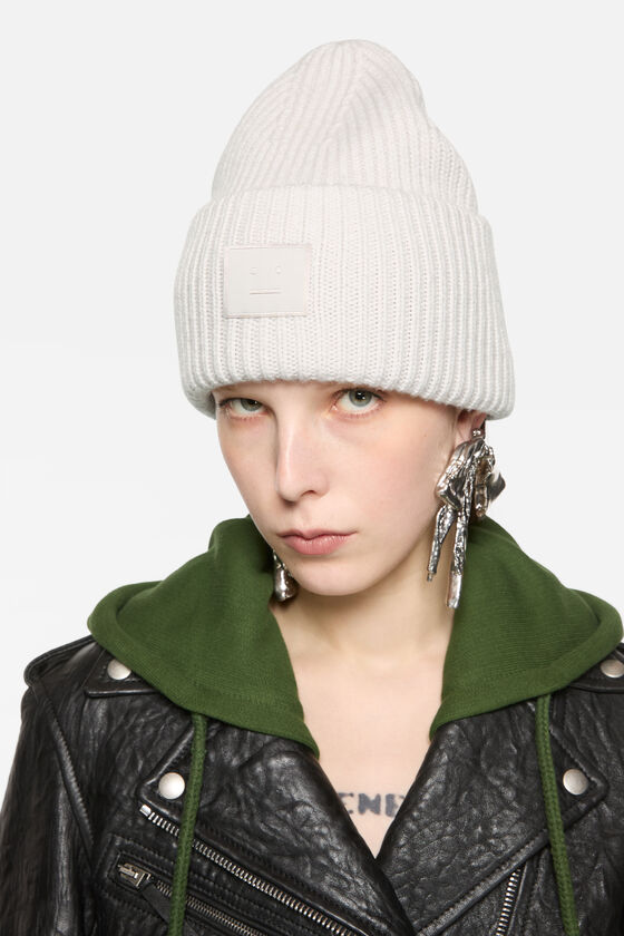 Acne Studios - Large face logo beanie - Light grey