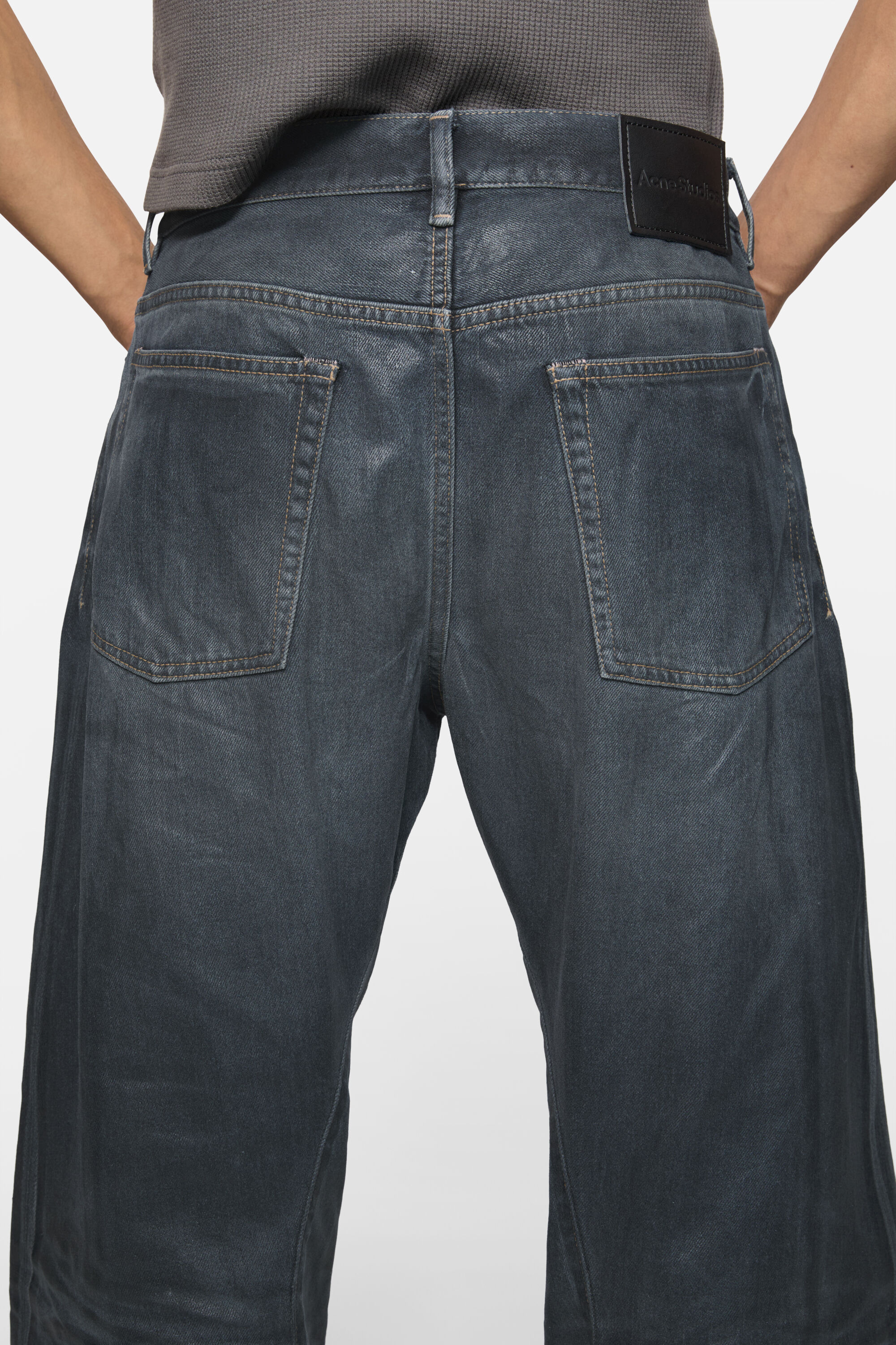 Acne Studios - Loose fit Jeans - 2006M - Black