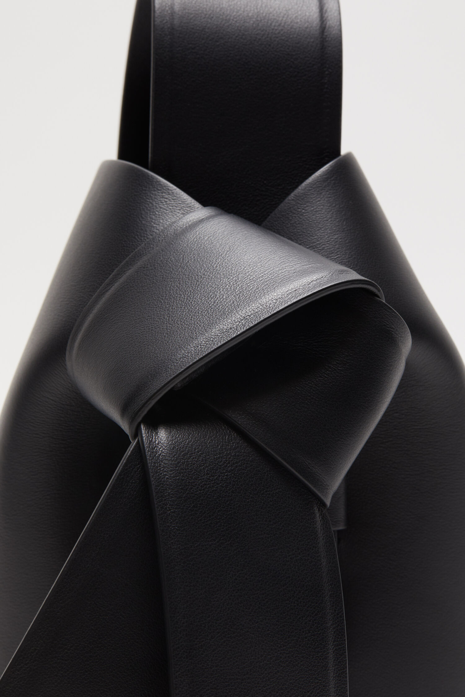 Acne Studios - Musubi mini shoulder bag - Black