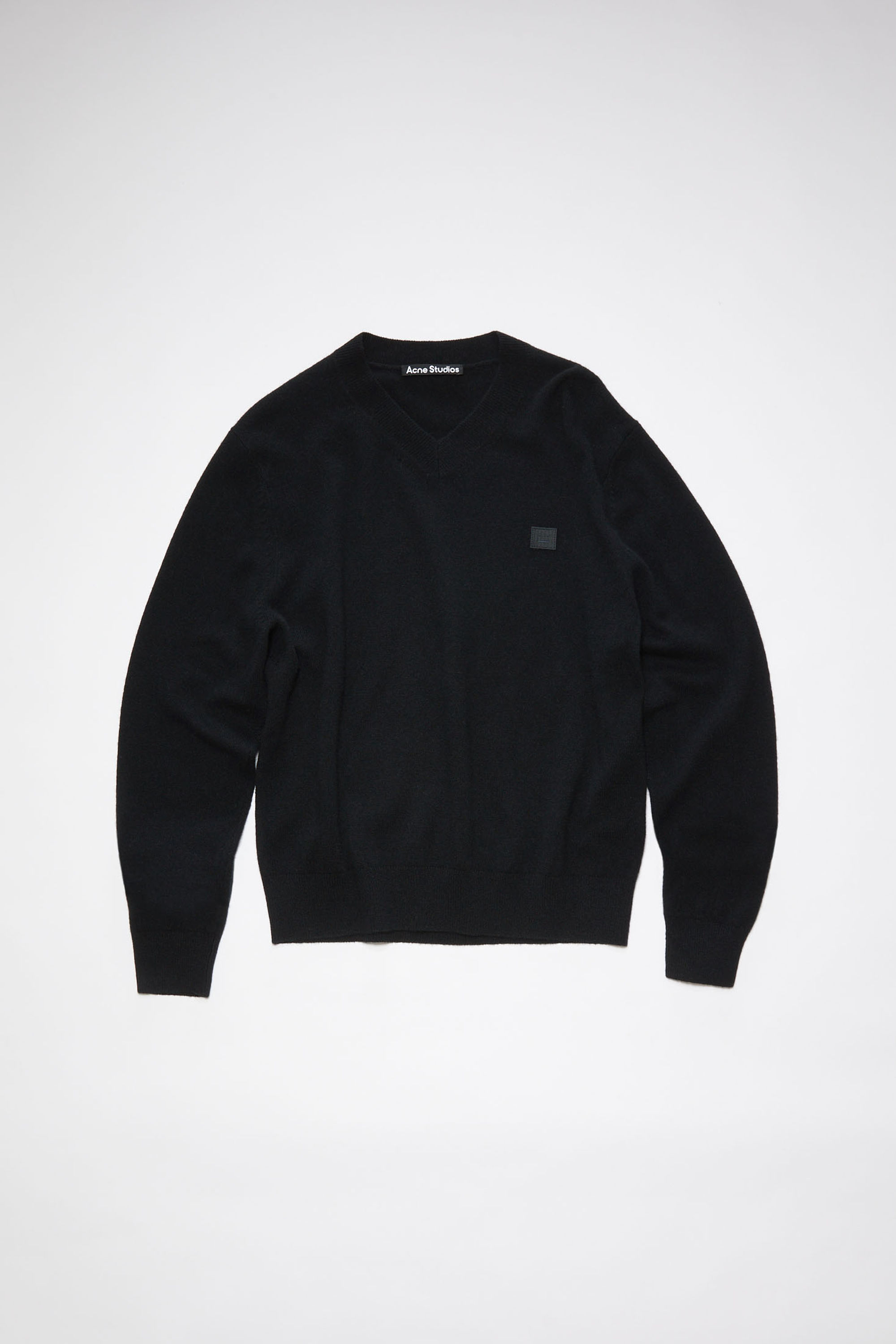 Acne Studios – Women’s Knitwear